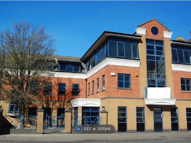 Northgate Court, Gloucester GL1, 1 bed flat to rent, £800 pcm | PrimeLocation