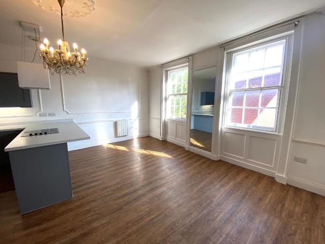 Northgate House, Newark NG24, 2 bed flat to rent, £725 pcm | PrimeLocation