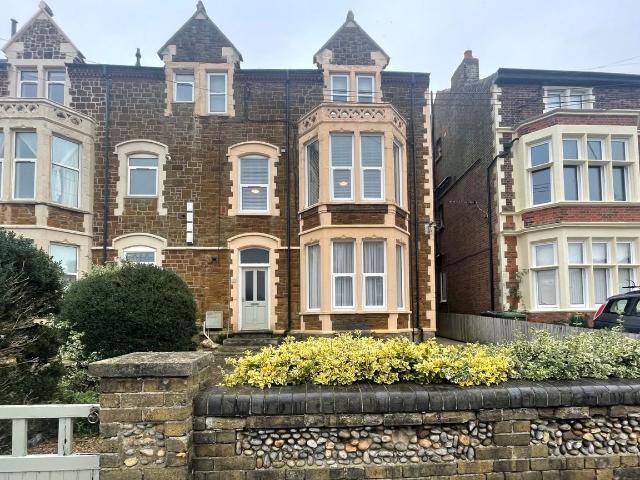 Northgate, Hunstanton PE36, 2 bed flat to rent, £750 pcm | PrimeLocation