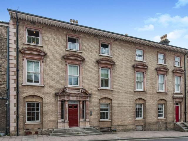Northgate Street, Bury St Edmunds IP33, 2 bed flat to rent, £1,200 pcm | PrimeLocation