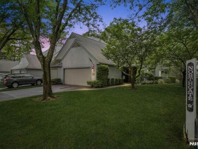 Northgate Rd, Township Of Washington, Home For Sale