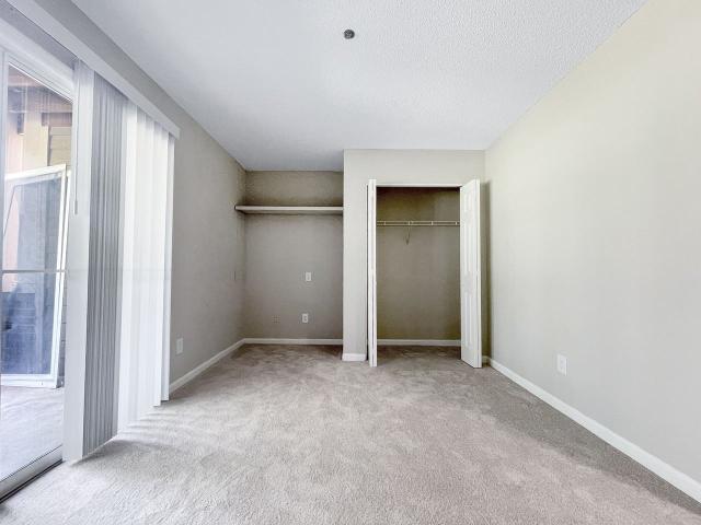 Northlake 3 Bedroom Apartment for Rent at 8215 Crescent Ridge Dr, Charlotte, NC 28269 Prosperity Church Road