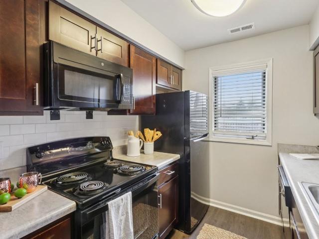 Northlake Village 1 Bedroom Apartment for Rent at 1100 Northlake Dr, Noblesville, IN 46060