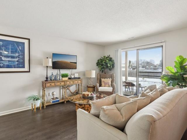 Northlake Village 2 Bedroom Apartment for Rent at 1100 Northlake Dr, Noblesville, IN 46060
