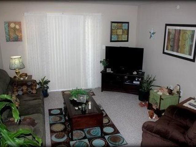 Northland Meadow 3 Bedroom Apartment for Rent at 100 Matthew Dr, Cadillac, MI 49601