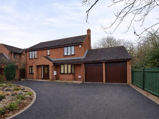 Northleigh, Milton Keynes MK4, 6 bed detached house to rent, £2,700 pcm | PrimeLocation