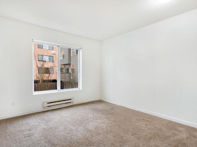 Northlink Apartments 2 Bedroom Apartment for Rent at 11222 11222 11244 Greenwood Ave N, Seattle, WA 98133