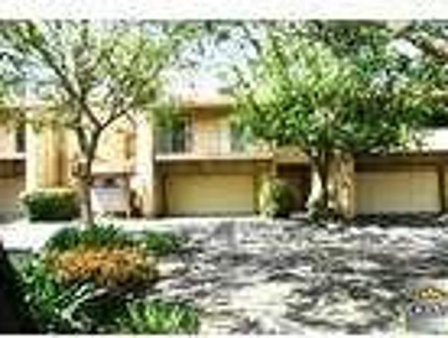Northridge Condo For Lease