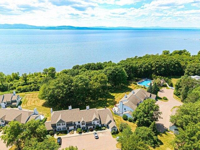Northshore Dr Unit /, Burlington, Home For Sale