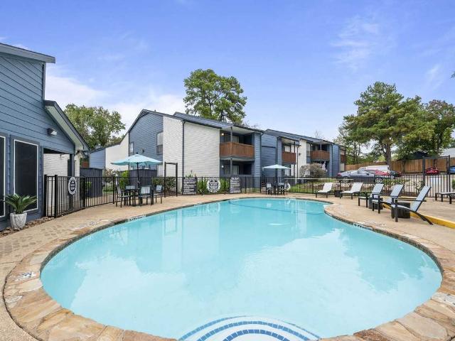 Northside Heights 2 Bedroom Apartment for Rent at 2020 Plantation Drive, Conroe, TX 77301