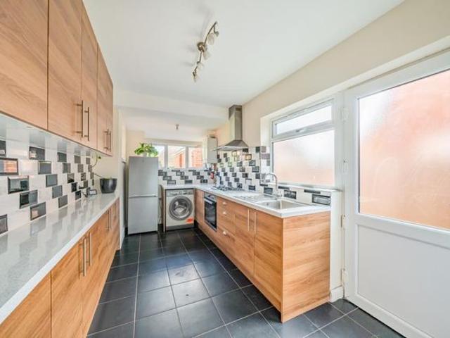 Northumberland, Avenue RG2, 4 bedroom semi detached house to rent 65883440 | PrimeLocation