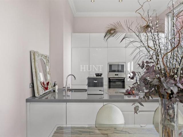 Northumberland House, Woodford Green 3 bed apartment to rent £6,500 pcm £1,500 pw
