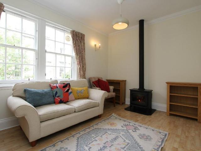 Northumberland St SE Lane, New Town. 2 bed flat to rent £1,575 pcm £363 pw