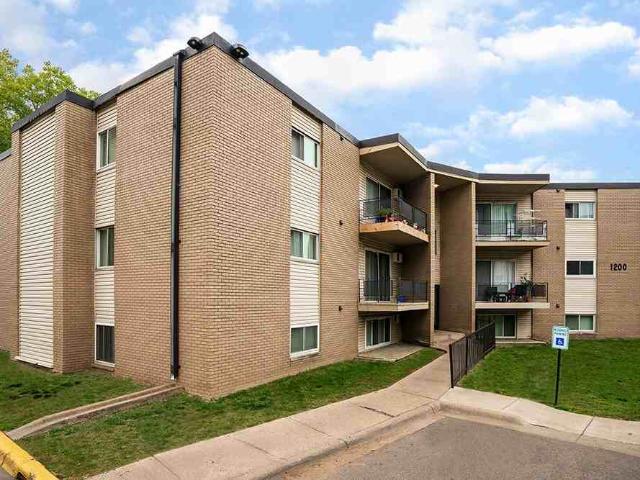 Northview Commons 1 Bedroom Apartment for Rent at 1230 Cheri Lane Northeast, Columbia Heights, MN 55421 Columbia Heights
