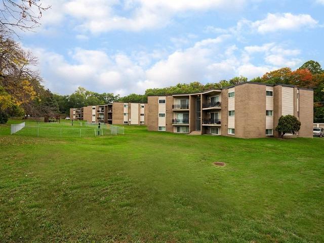 Northview Commons 2 Bedroom Apartment for Rent at 1230 Cheri Lane Northeast, Columbia Heights, MN 55421 Columbia Heights