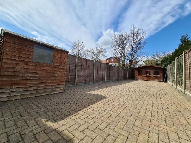 Northview Drive, Westcliff On Sea SS0, 3 bed semi detached house to rent, £1,475 pcm | PrimeLocation