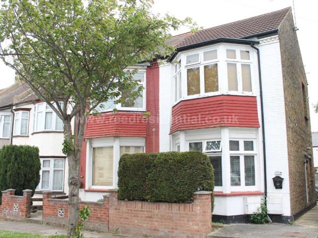 Northview Drive, Westcliff On Sea SS0, 1 bed flat to rent, £1,050 pcm | PrimeLocation