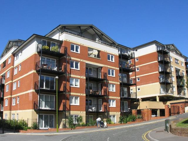 Northway, Rickmansworth WD3, 2 bed flat to rent, £1,850 pcm | PrimeLocation