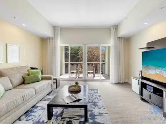 Northwest 87th Avenue
