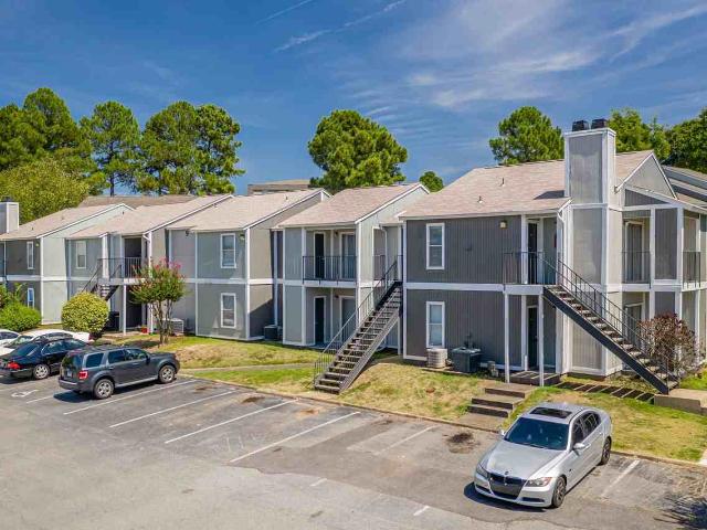 Northwest Hills Apartments 2 Bedroom Apartment for Rent at 11701 Mara Lynn Rd, Little Rock, AR 72211 Walnut Valley
