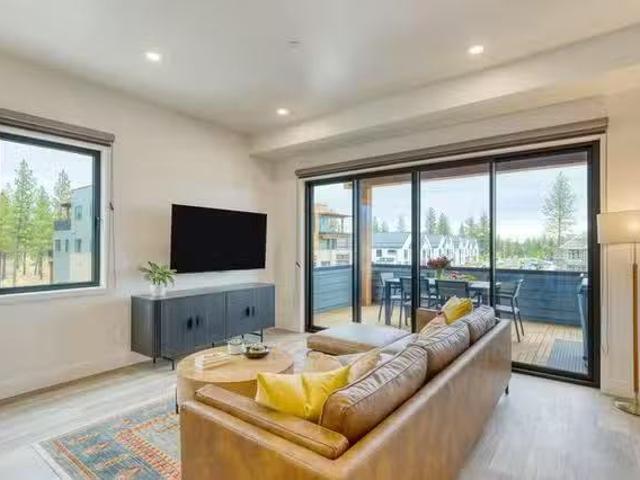 Northwest Ochoa Drive