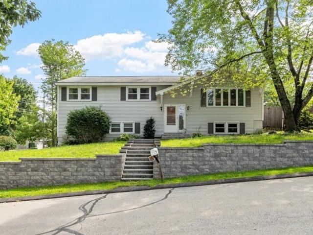Northwood Dr, Nashua, Home For Sale