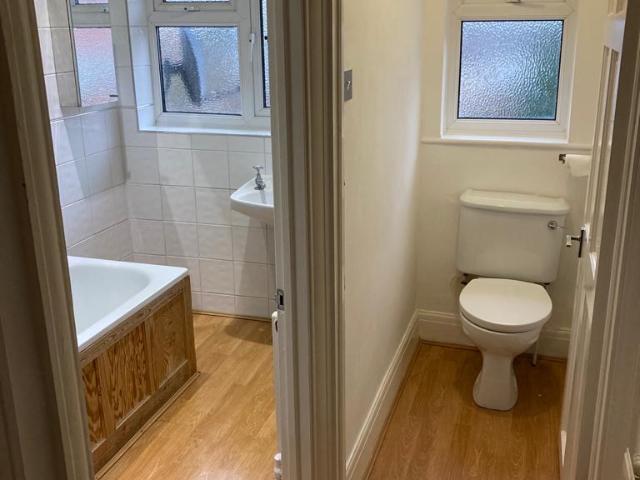 NORTHWOOD, HA6