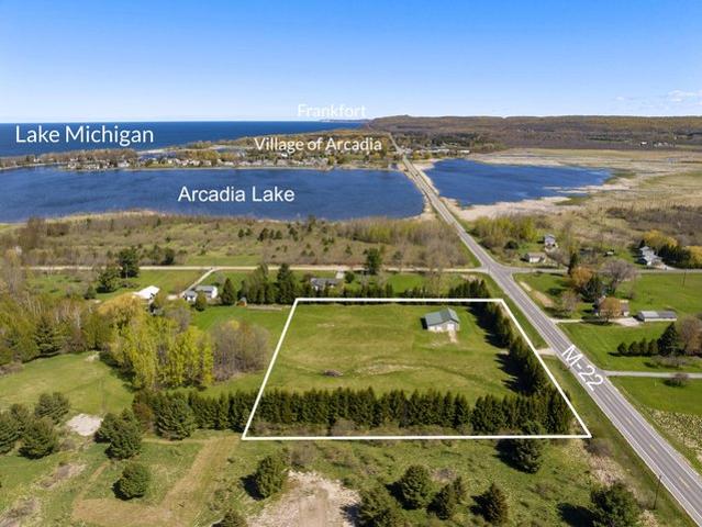 Northwood Hwy, Arcadia, MI 49613