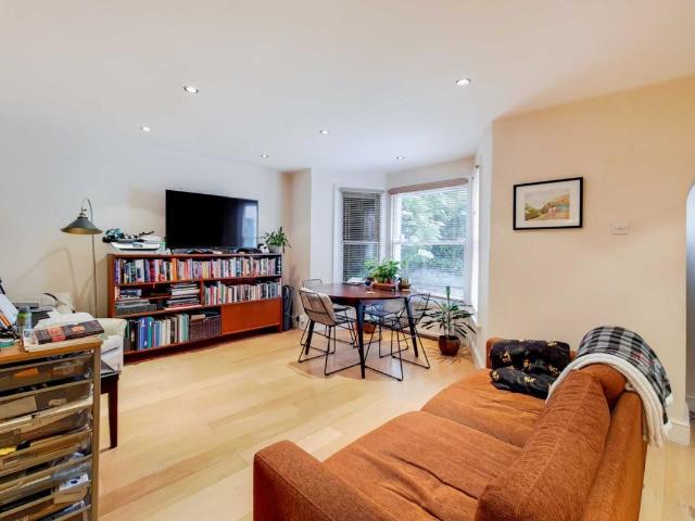Northwood Road, Highgate N6, 2 bed flat to rent, £2,400 pcm | PrimeLocation