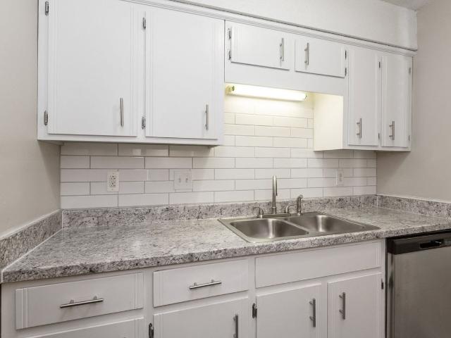Northwoods Apartments 2 Bedroom Apartment for Rent at 126 W Concord Dr, Clarksville, TN 37042