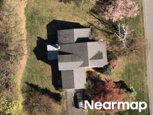 Norton Ave