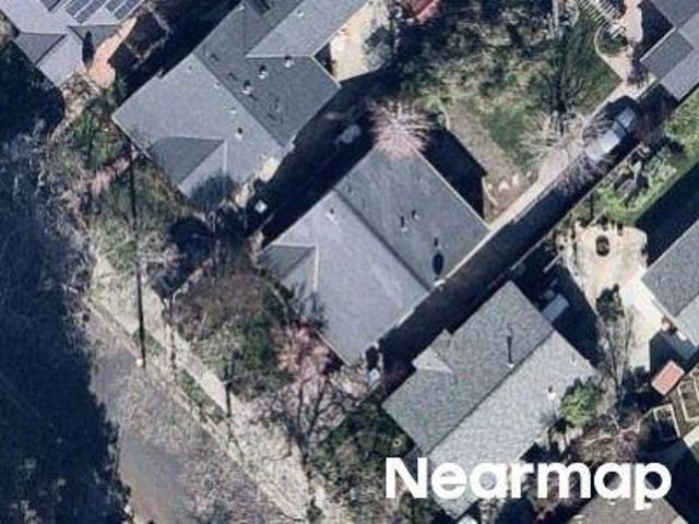 Norton Ave