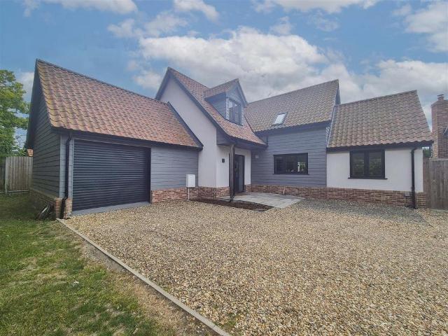 Norton, Bury St. Edmunds 4 bed detached house to rent £2,400 pcm £554 pw