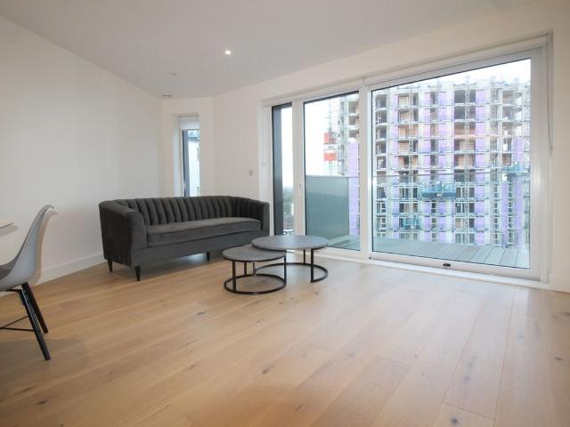 Norton House, Royal Arsenal Riverside, Duke Of Wellington Avenue, Woolwich, London SE18, 2 bed flat to rent, £2,500 pcm | PrimeLocation