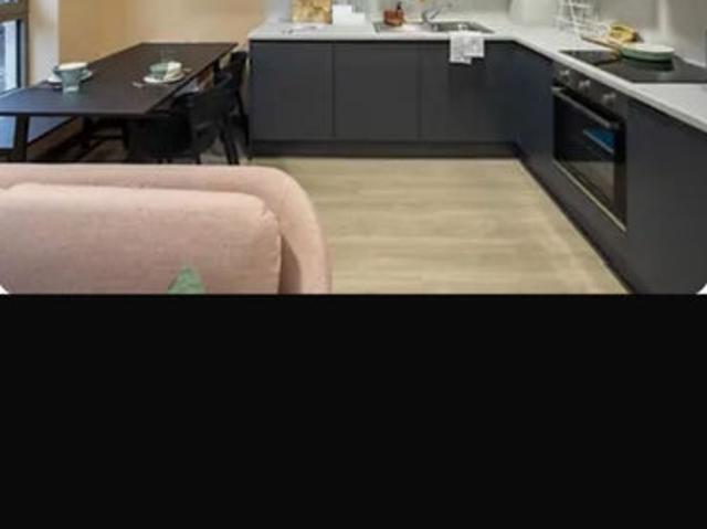 Norton student living
