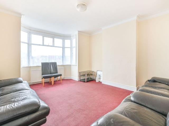 Norton Road, Wembley HA0, 2 bed maisonette to rent, £2,100 pcm | PrimeLocation