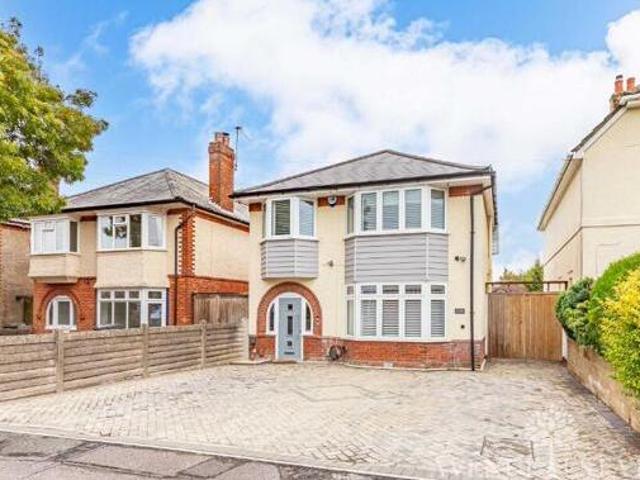Norton Road, Bournemouth, 4 Bedroom Detached