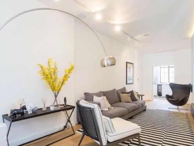 Norway House, Cockspur Street, 3 Bedroom Flat