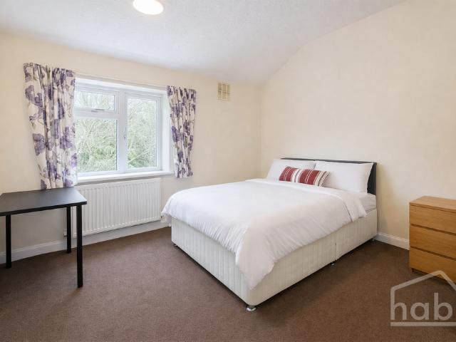 Norwich NR4 4 bed terraced house to rent £1,850 pcm £427 pw