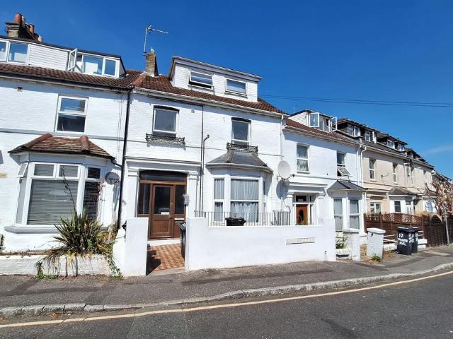 Norwich Avenue, Bournemouth BH2, 1 bed flat to rent, £830 pcm | PrimeLocation