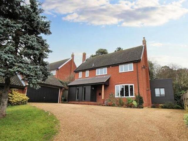 Norwich Road, Stoke Holy Cross, 4 Bedroom Detached