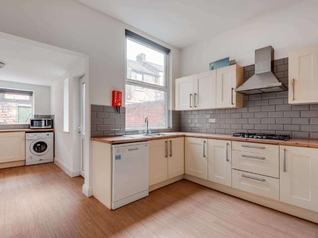 Norwich Road Room 9
