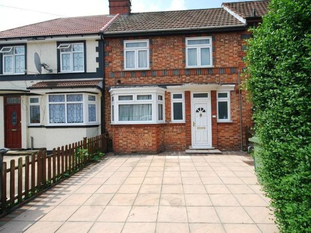 Norwood Avenue, Wembley HA0, 4 bed terraced house to rent, £3,000 pcm | PrimeLocation