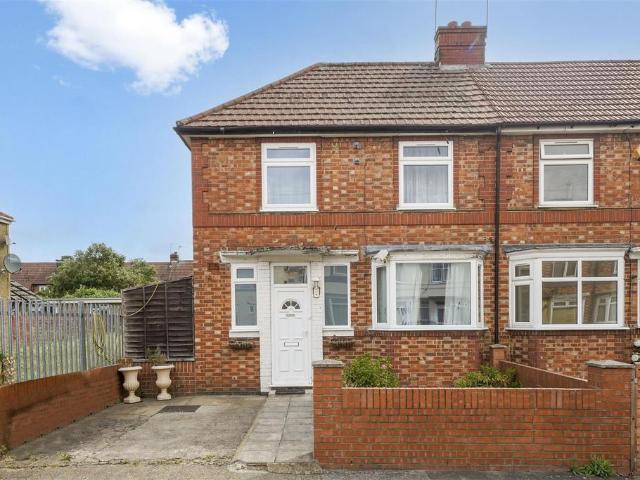 Norwood Avenue, Wembley 3 bed end of terrace house to rent £2,300 pcm £531 pw