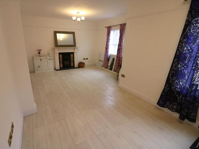 Norwood Far Grove, Beverley
