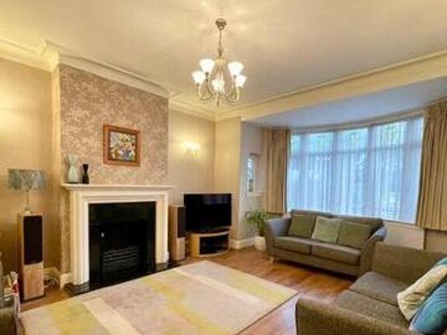 Norwood Gardens, London, 3 Bedroom Terraced