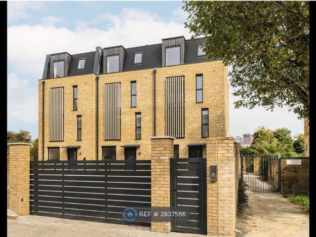 Norwood Green, London UB2, 5 bed terraced house to rent, £4,500 pcm | PrimeLocation