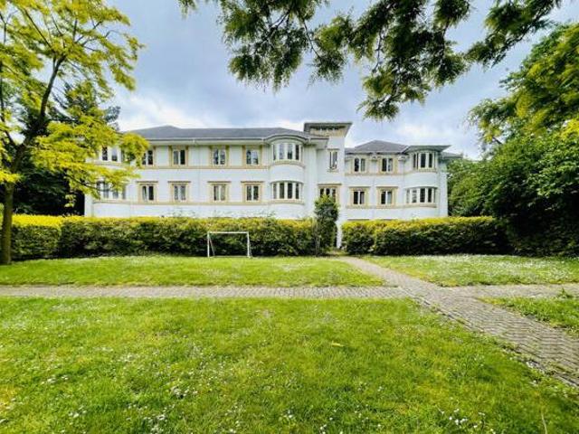 Norwood Green Road, Elm View Court, Southall, 2 Bedroom Apartment