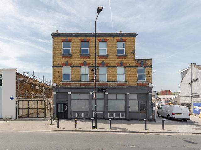 Norwood High Street, London SE27, 2 bed flat to rent, £1,600 pcm | PrimeLocation