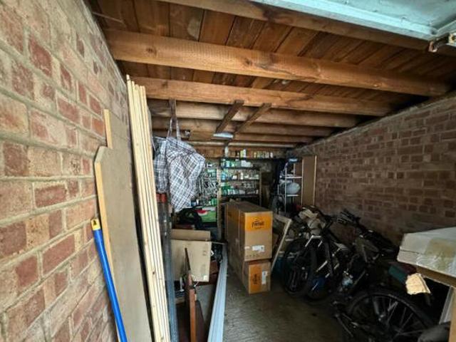 Norwood Road, Frogmore Court, Southall, Garage For Rent